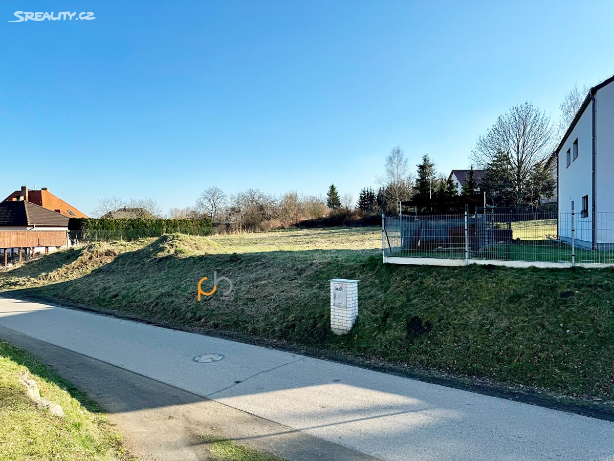 Prodej stavebního pozemku 1 737 m², Pod Chytárnou, Pyšely - Zaječice • Sreality.cz