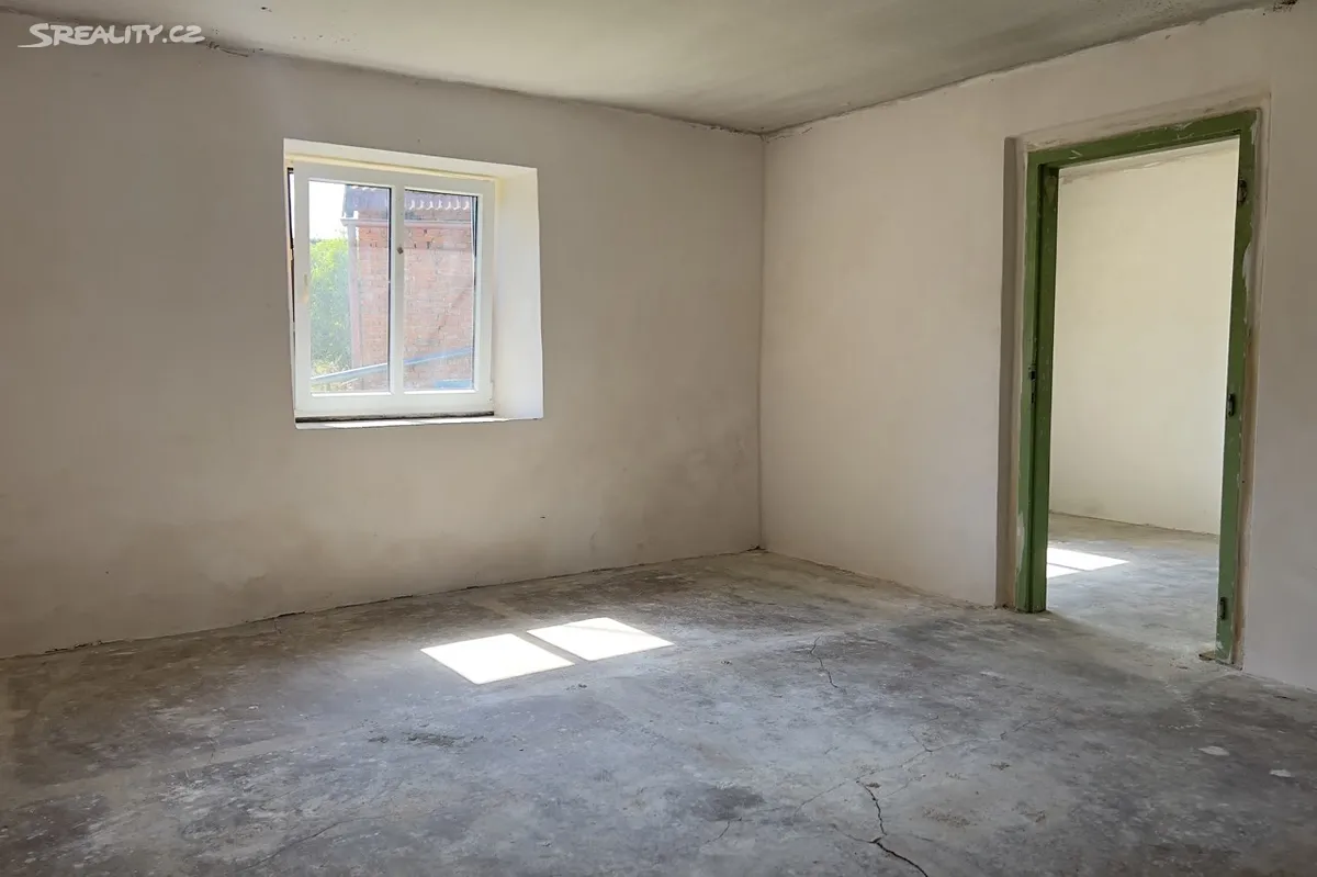 Prodej rodinného domu 83 m², pozemek 1042 m², Šárovcova Lhota • Sreality.cz