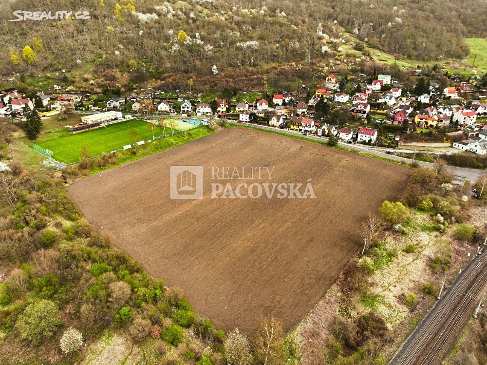 Prodej stavebního pozemku 27 255 m², Hlavní, Ústí nad Labem - Ústí nad Labem-Neštěmice • Sreality.cz