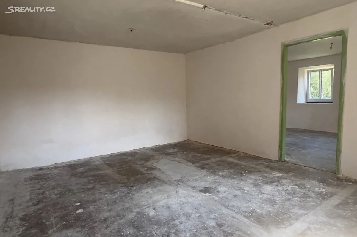 Prodej rodinného domu 83 m², pozemek 1042 m², Šárovcova Lhota • Sreality.cz