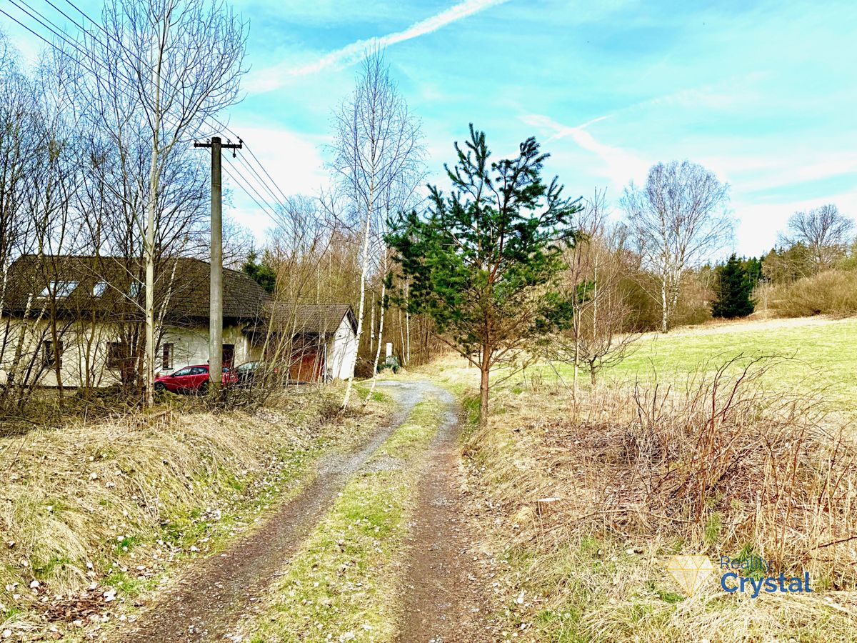 Prodej stavebního pozemku 1000 m², Valy • Sreality.cz