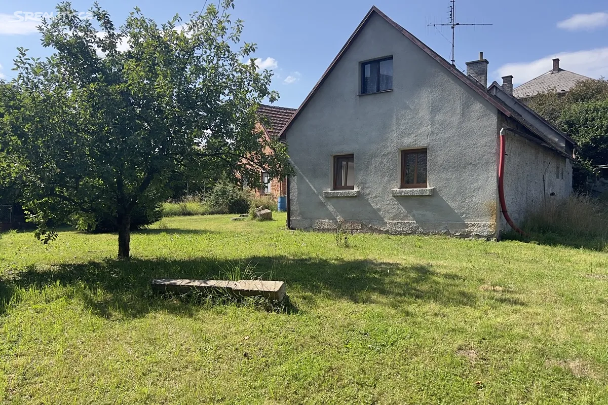 Prodej rodinného domu 83 m², pozemek 1042 m², Šárovcova Lhota • Sreality.cz