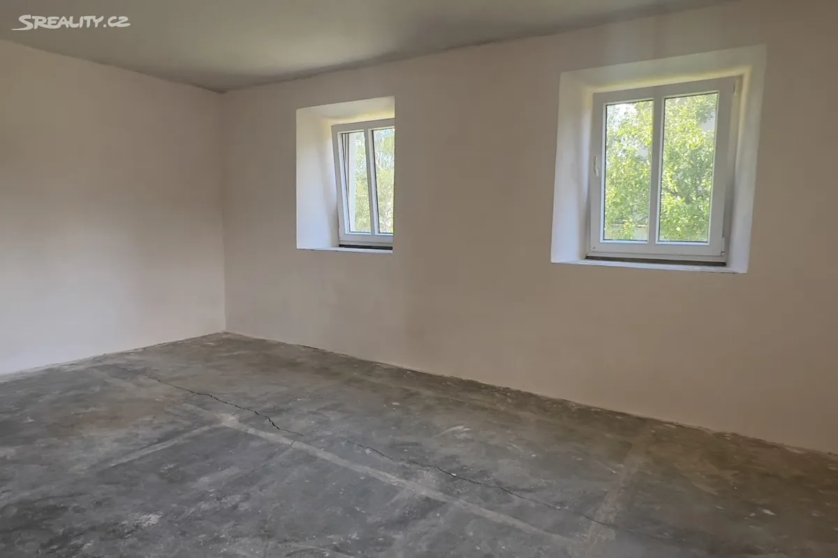 Prodej rodinného domu 83 m², pozemek 1042 m², Šárovcova Lhota • Sreality.cz