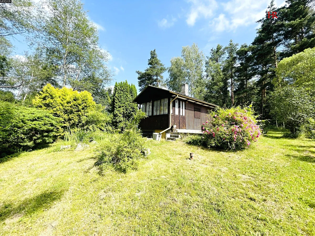 Prodej chaty 30 m², pozemek 560 m², Benešov - Buková Lhota • Sreality.cz