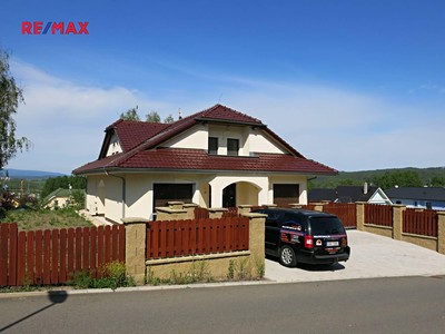 Domy na prodej Karlovy Vary • Sreality.cz