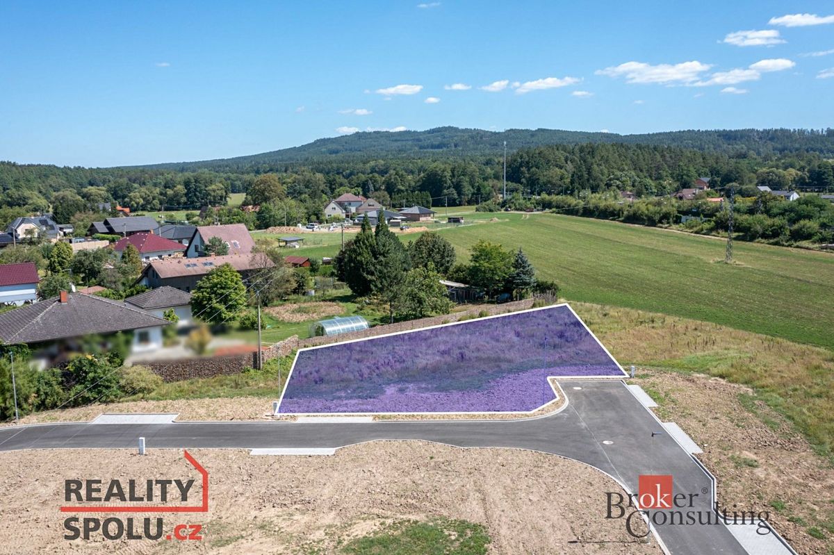 Prodej stavebního pozemku 1039 m², Svojkovice • Sreality.cz