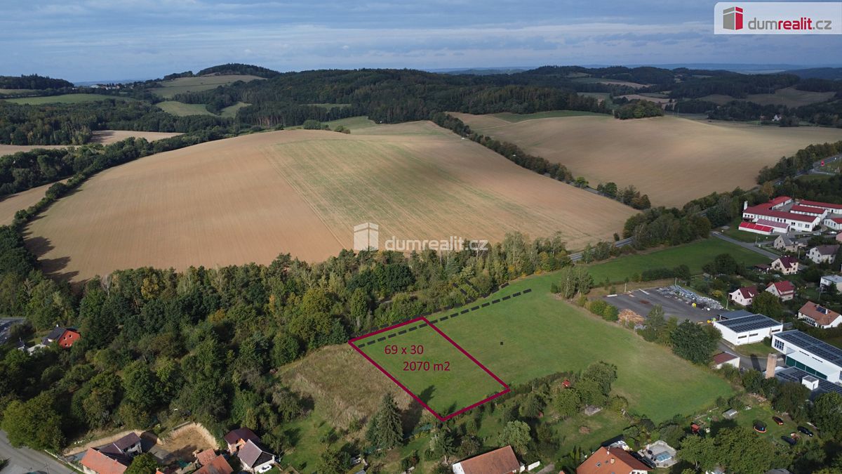 Prodej stavebního pozemku 2070 m², Pražská, Netvořice • Sreality.cz