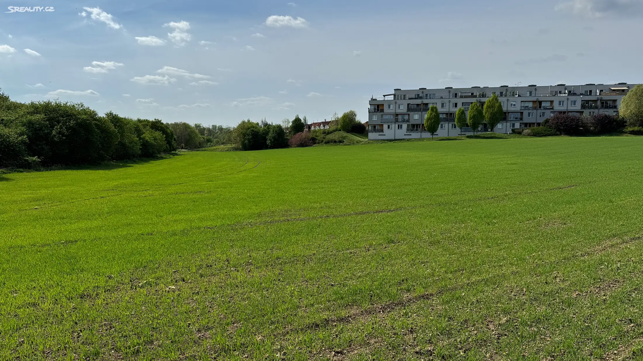 Prodej stavebního pozemku 641 m², Praha - Uhříněves • Sreality.cz