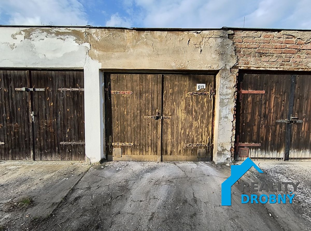 Pronájem garáže 17 m², Krupka - Nové Modlany • Sreality.cz