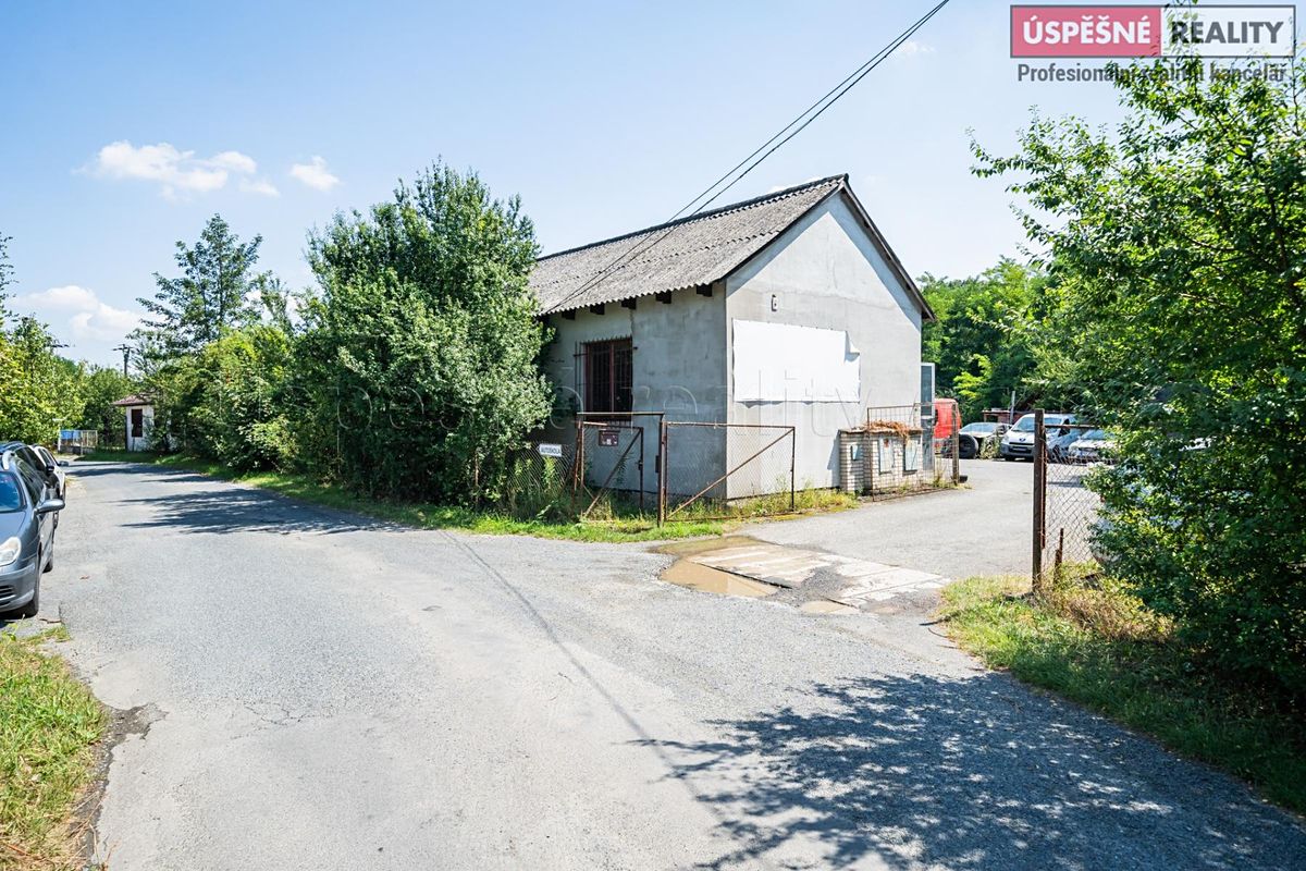 Prodej stavebního pozemku 3084 m², Muchova, Úvaly • Sreality.cz