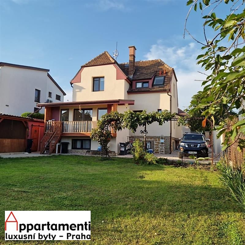 Prodej rodinného domu 220 m², pozemek 546 m², Vranovská, Praha - Kyje • Sreality.cz