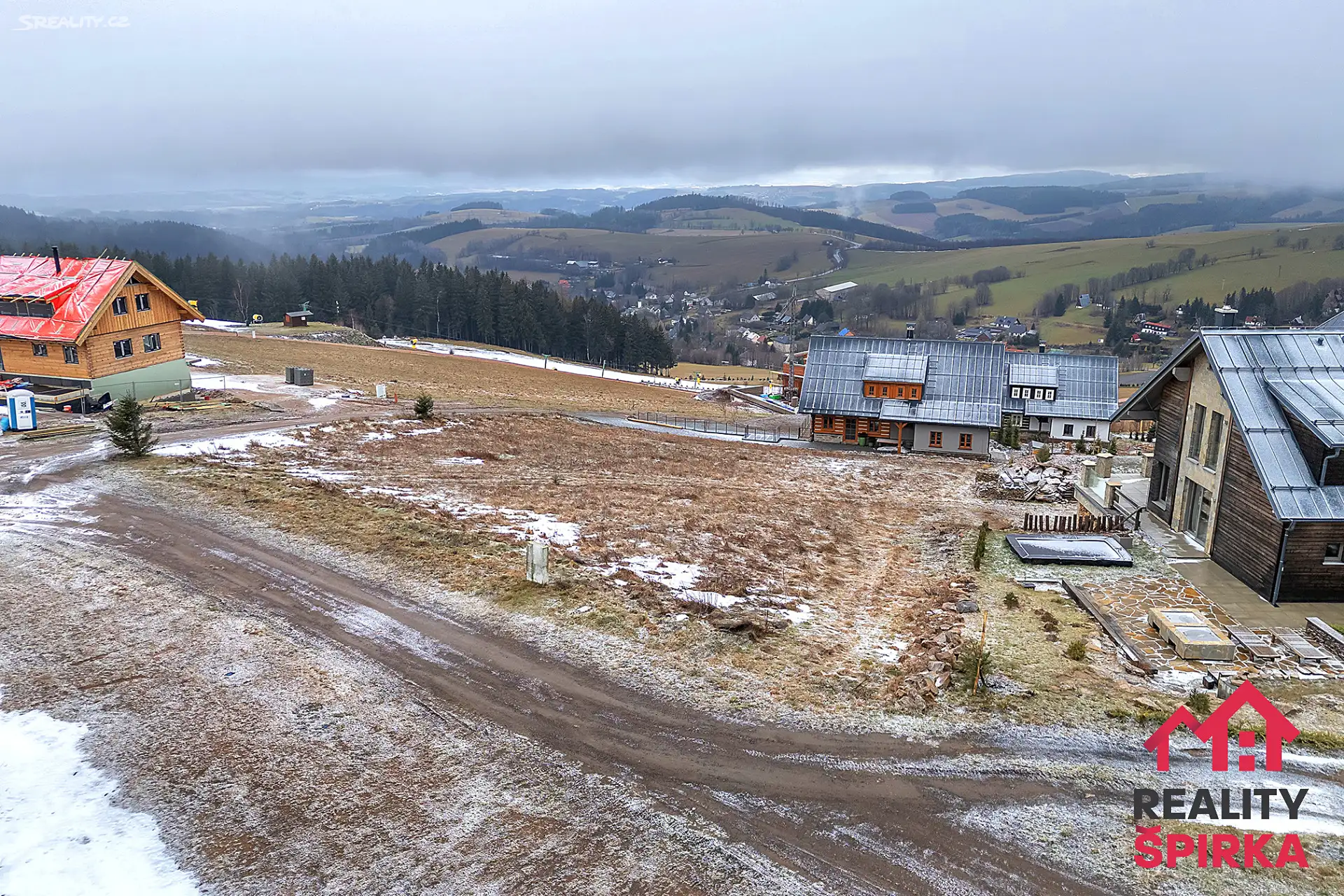 Prodej stavebního pozemku 1707 m², Čenkovice • Sreality.cz