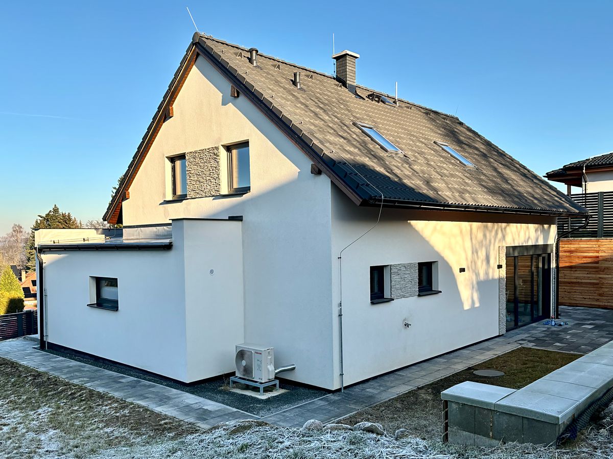 Prodej rodinného domu 156 m², pozemek 1045 m², Lazurová, Kamenice - Ládví • Sreality.cz