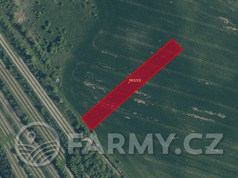 Prodej pole 3111 m², Mělník • Sreality.cz