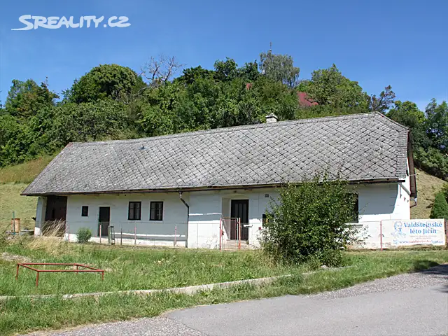 Prodej rodinného domu 123 m², pozemek 971 m², Hřbitovní, Železnice • Sreality.cz
