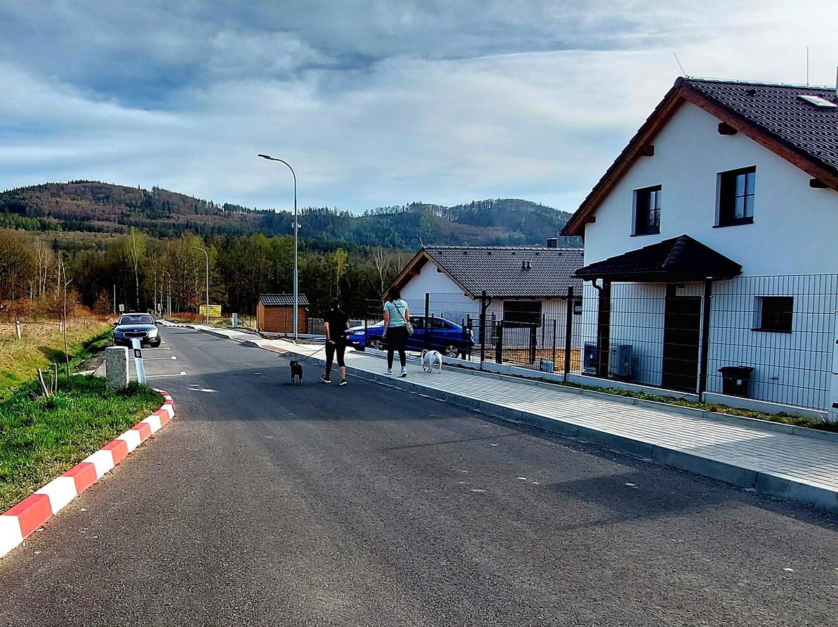 Prodej stavebního pozemku 869 m², Karlovy Vary • Sreality.cz