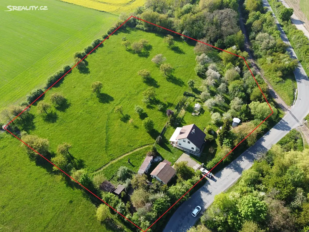 Prodej rodinného domu 108 m², pozemek 12732 m², Hořovice • Sreality.cz