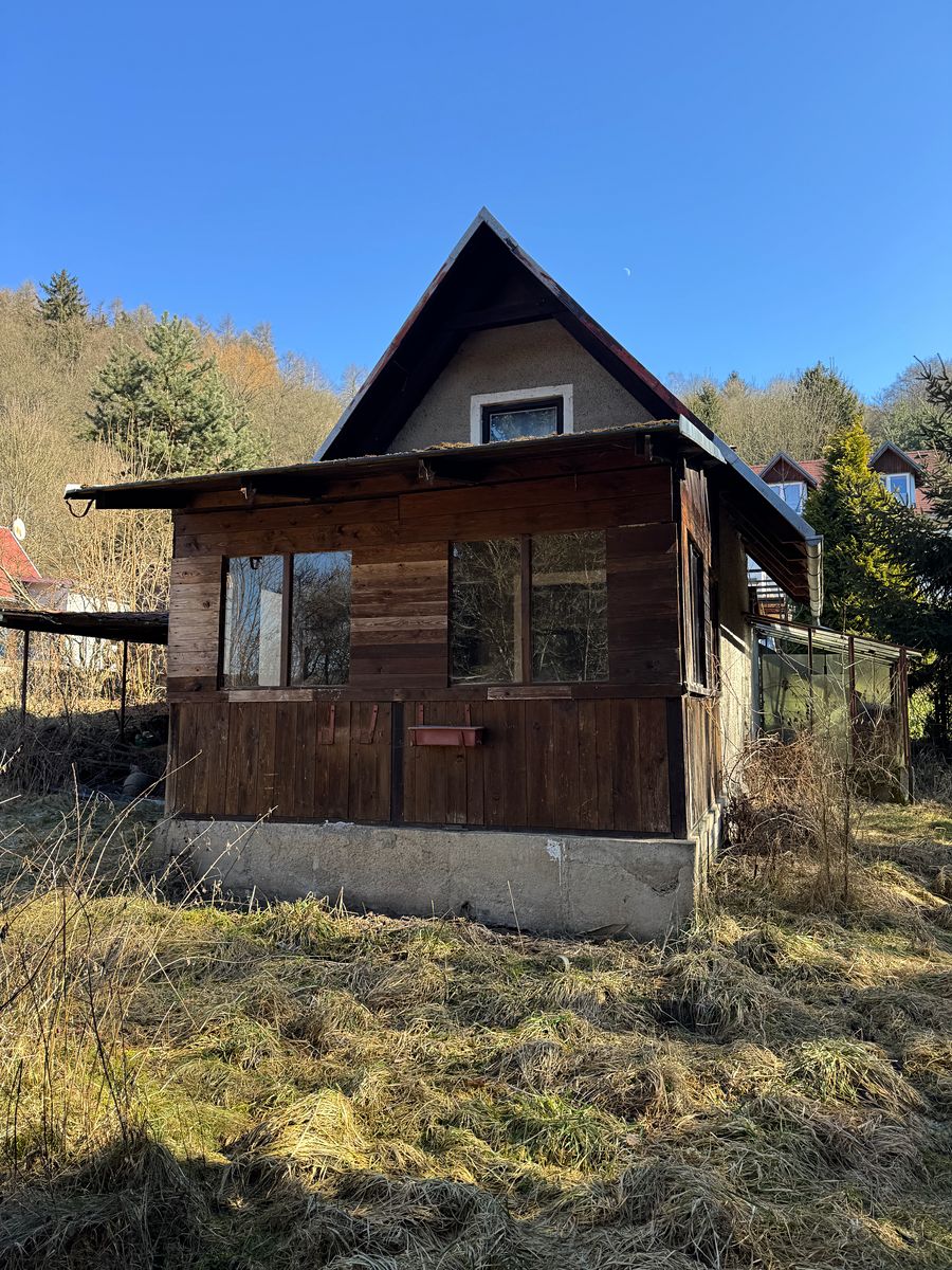 Prodej chaty 40 m², pozemek 562 m², Kyselka - Radošov • Sreality.cz