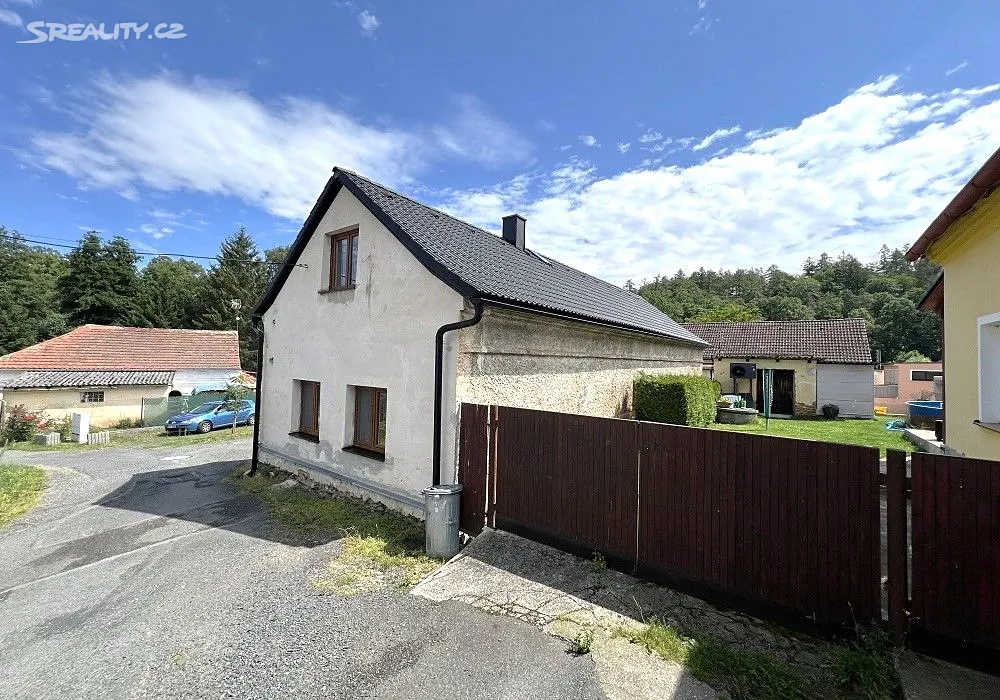 Prodej rodinného domu 102 m², pozemek 249 m², Osvračín • Sreality.cz