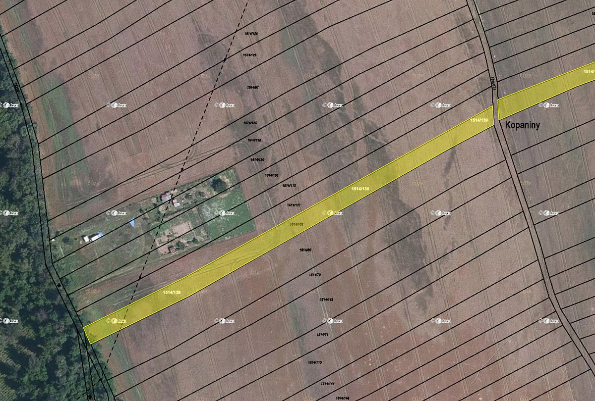 Prodej pole 4283 m², Omice • Sreality.cz