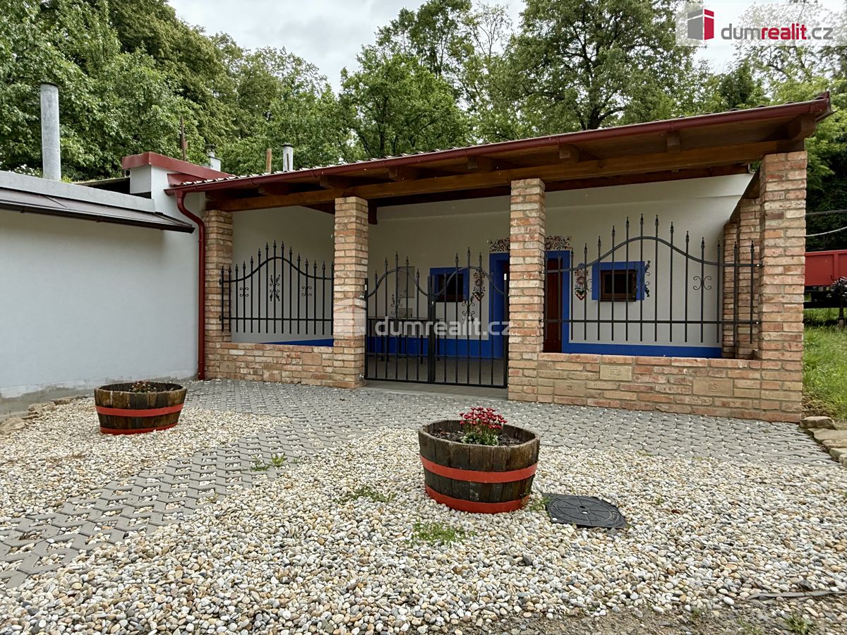 Prodej restaurace 150 m², Domanín • Sreality.cz