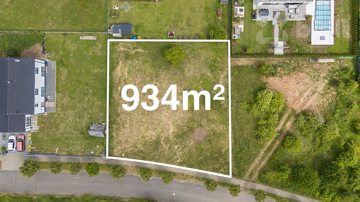 Prodej stavebního pozemku 934 m², Návětrná, Zbuzany • Sreality.cz