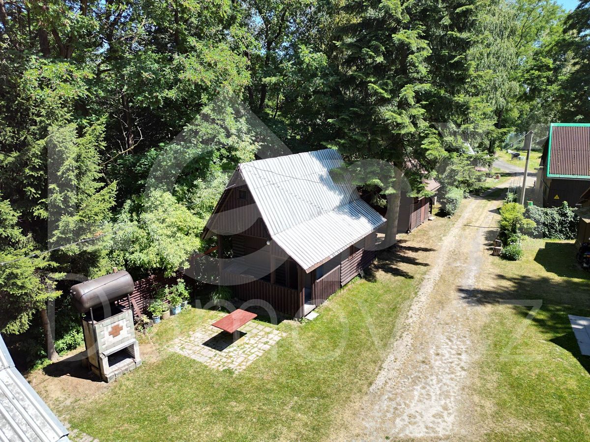 Prodej chaty 30 m², pozemek 30 m², Uhelná • Sreality.cz