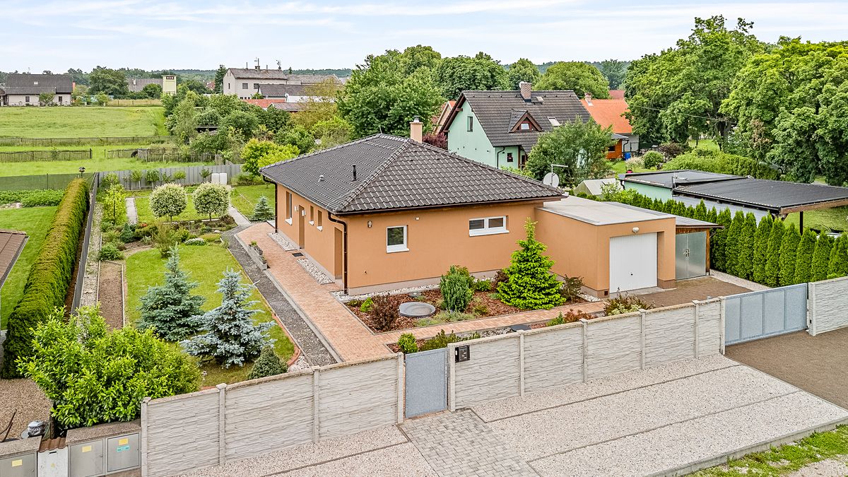 Prodej rodinného domu 100 m², pozemek 1042 m², Třebechovice pod Orebem - Štěnkov • Sreality.cz
