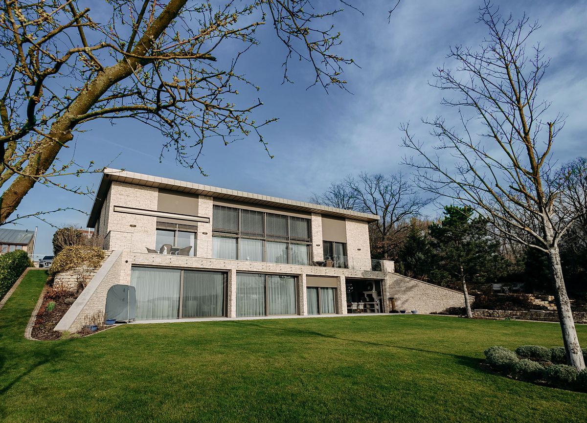 Prodej vily 813 m², pozemek 2033 m², Beroun - Beroun-Závodí • Sreality.cz