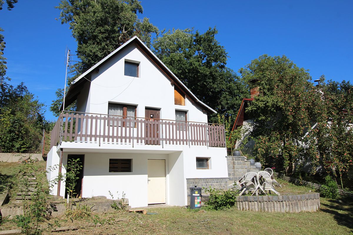 Prodej chaty 60 m², pozemek 319 m², Benešov - Dlouhé Pole • Sreality.cz