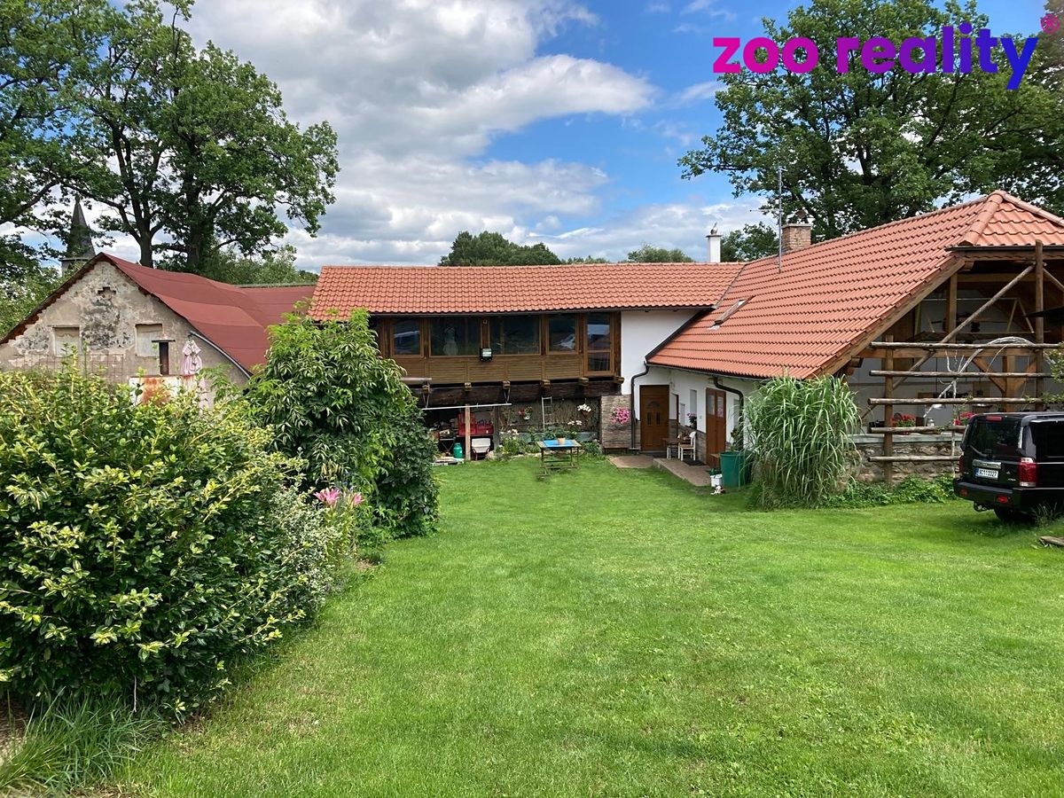 Prodej rodinného domu 245 m², pozemek 2484 m², Malonty - Bělá • Sreality.cz