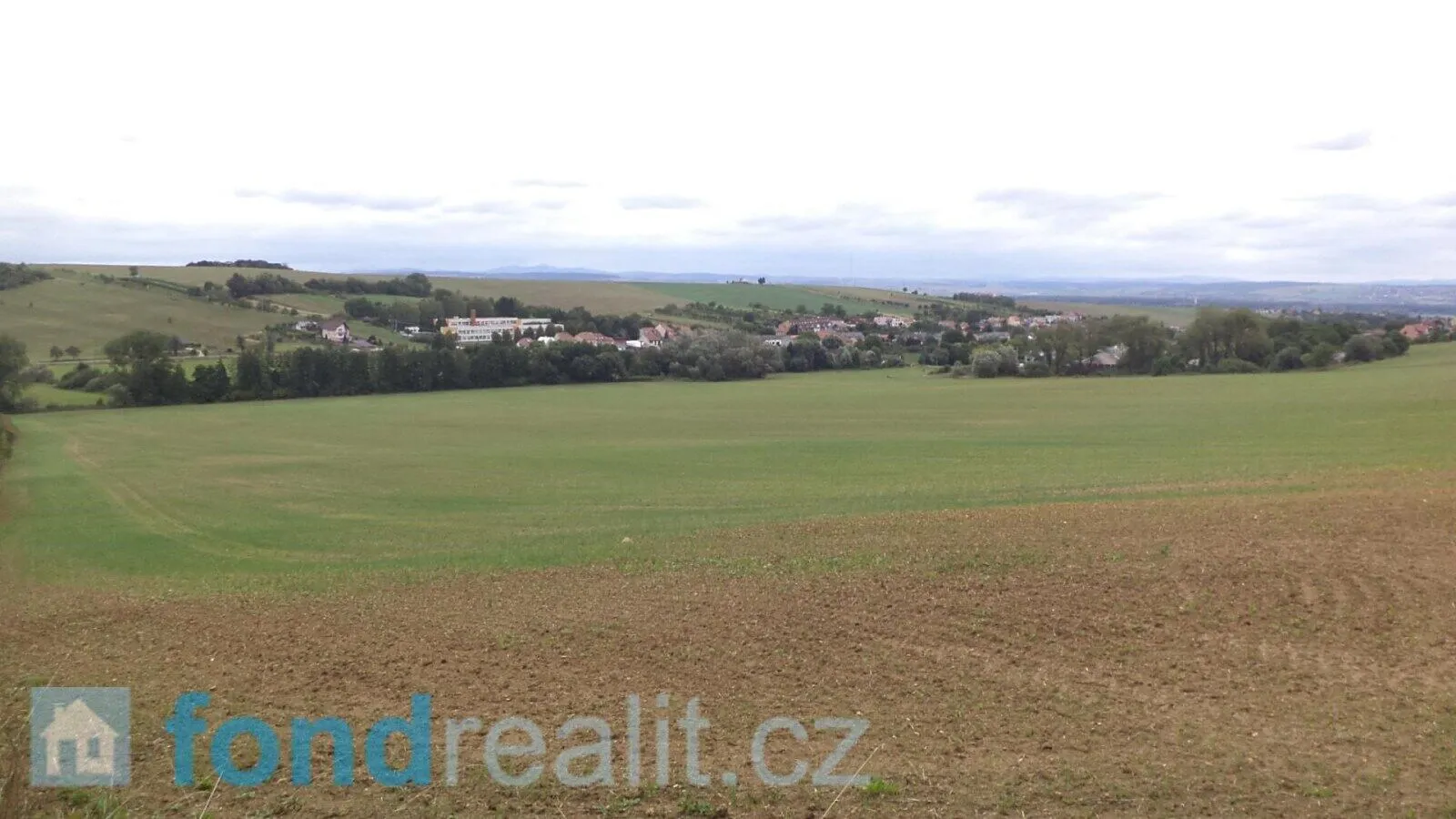 Prodej pozemku 19641 m², Traplice • Sreality.cz