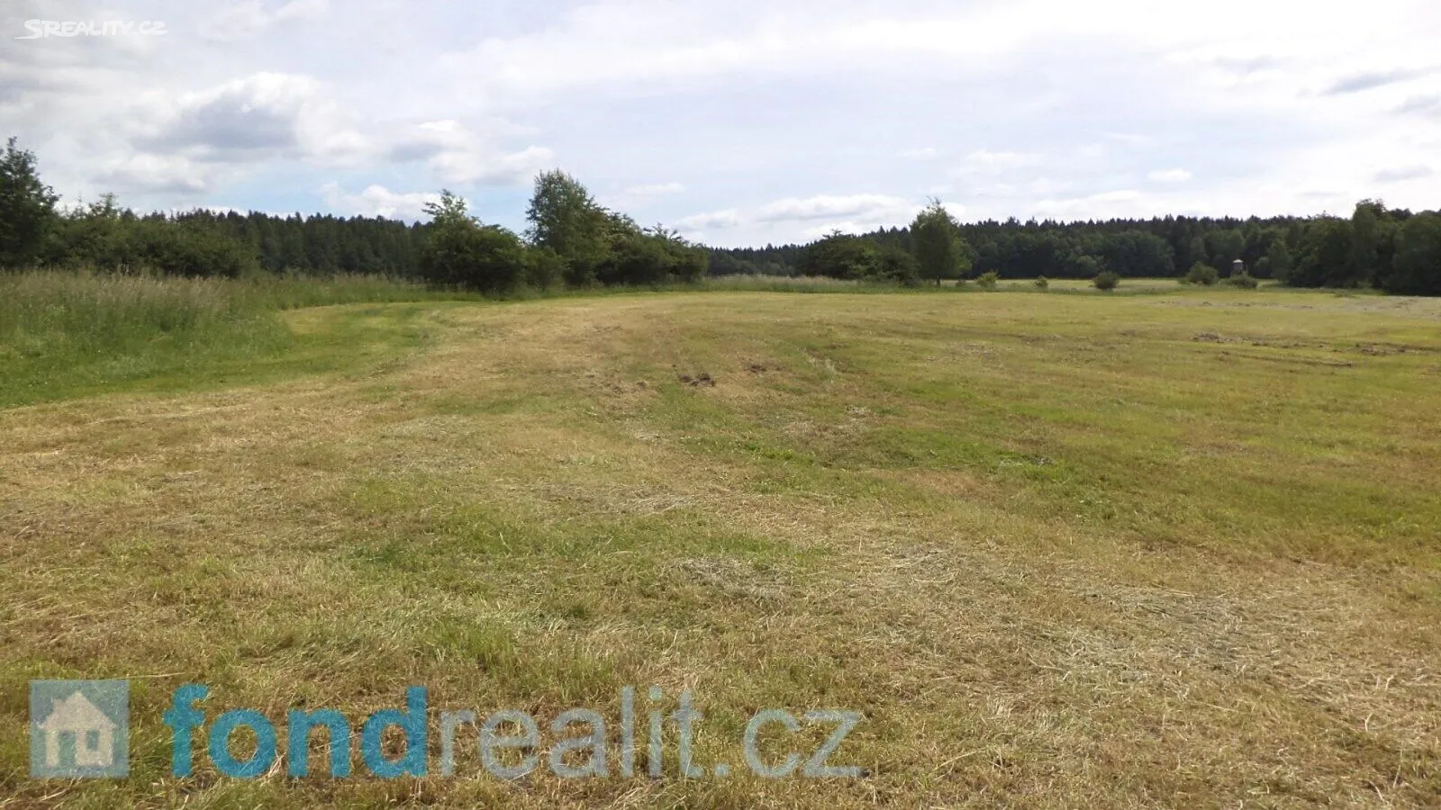 Prodej pozemku 11739 m², Skořice • Sreality.cz