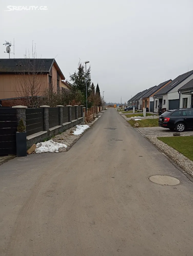 Prodej stavebního pozemku 654 m², Velký Týnec - Vsisko • Sreality.cz