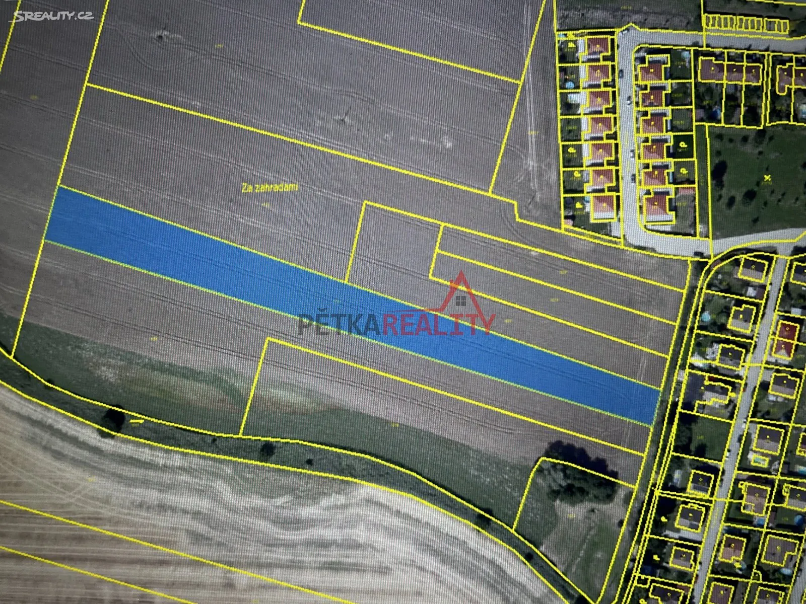 Prodej stavebního pozemku 7041 m², Za Brankou, Zlatníky-Hodkovice - Zlatníky • Sreality.cz