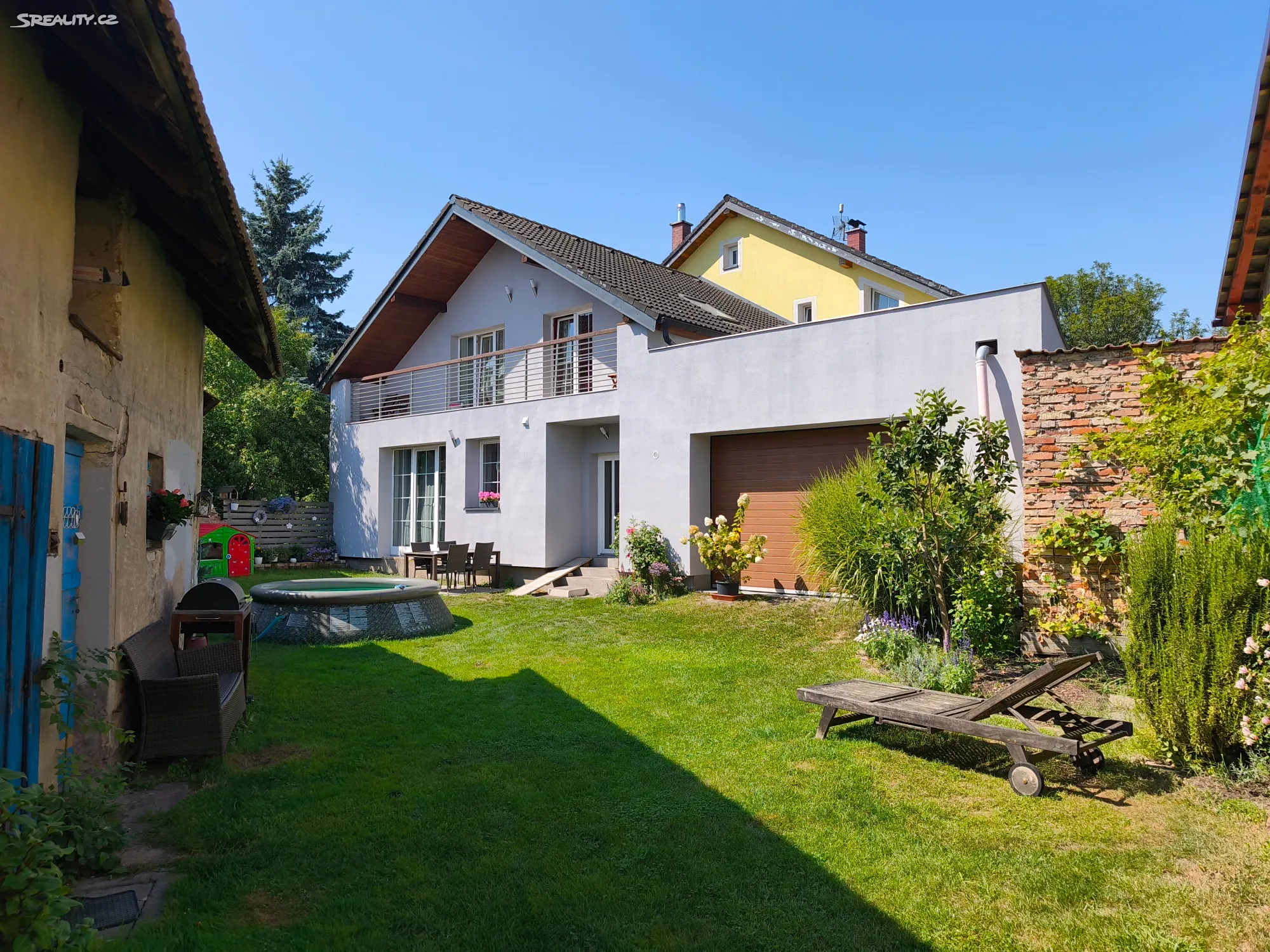 Prodej rodinného domu 499 m², pozemek 610 m², Semice • Sreality.cz