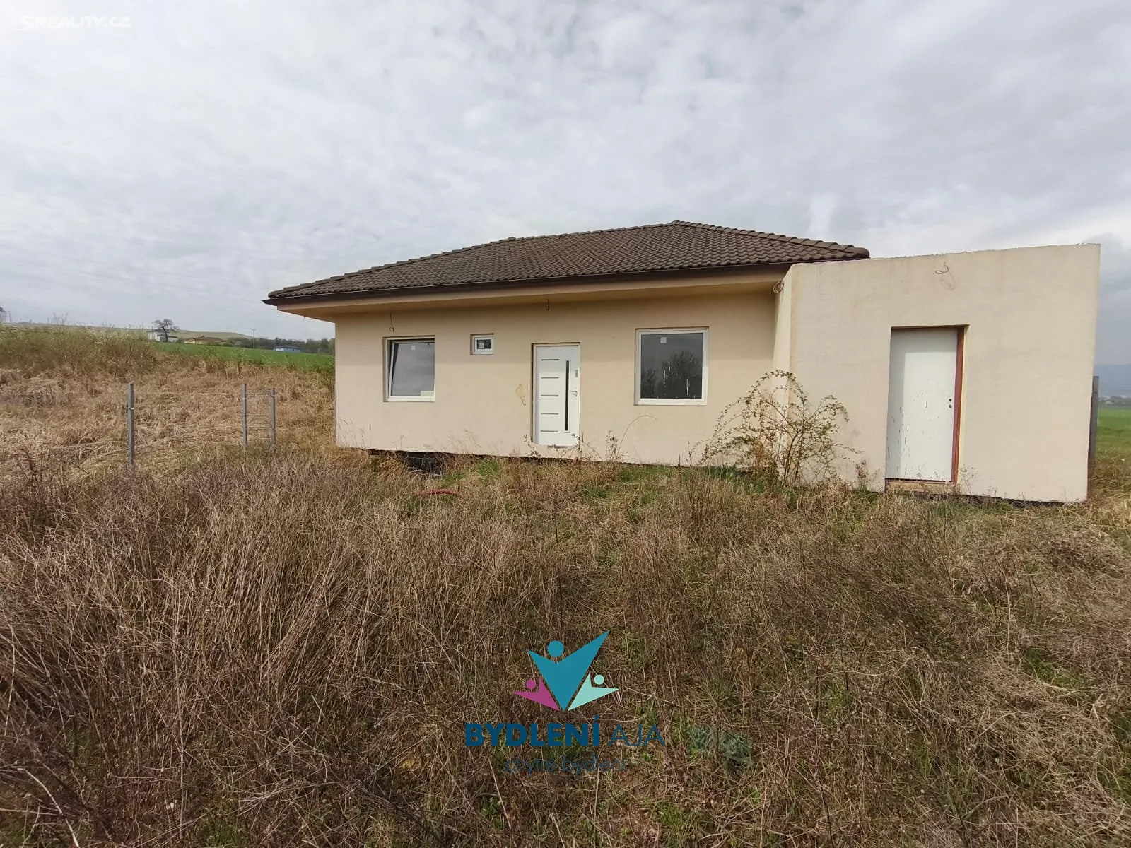 Prodej rodinného domu 83 m², pozemek 701 m², Modlany - Kvítkov ...