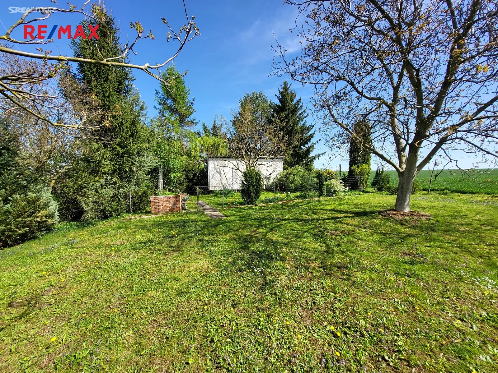 Prodej stavebního pozemku 1095 m², Vřesovice • Sreality.cz