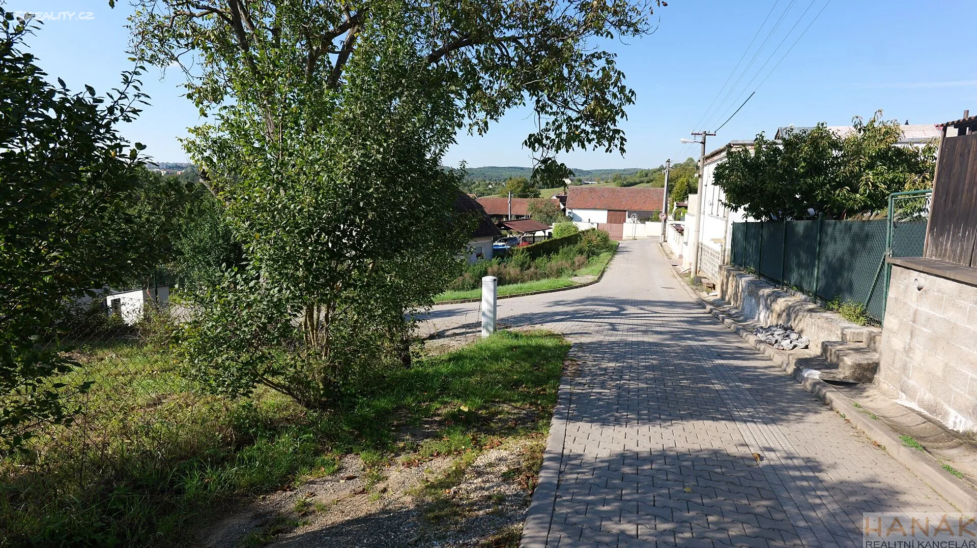 Prodej stavebního pozemku 408 m², K Lesu, Brno - Kníničky • Sreality.cz