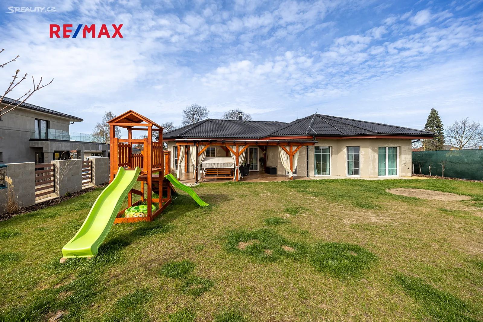 Prodej rodinného domu 140 m², pozemek 801 m², Kostelec nad Černými lesy • Sreality.cz