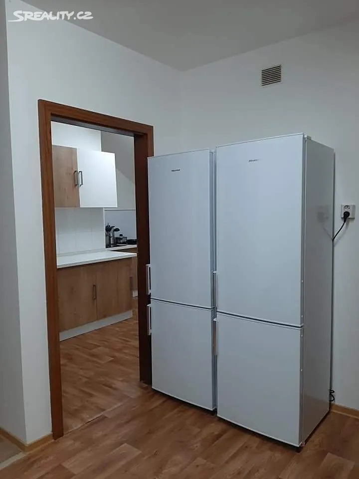 Pronájem ubytovacího zařízení 350 m², Zakouřilova, Praha - Chodov ...