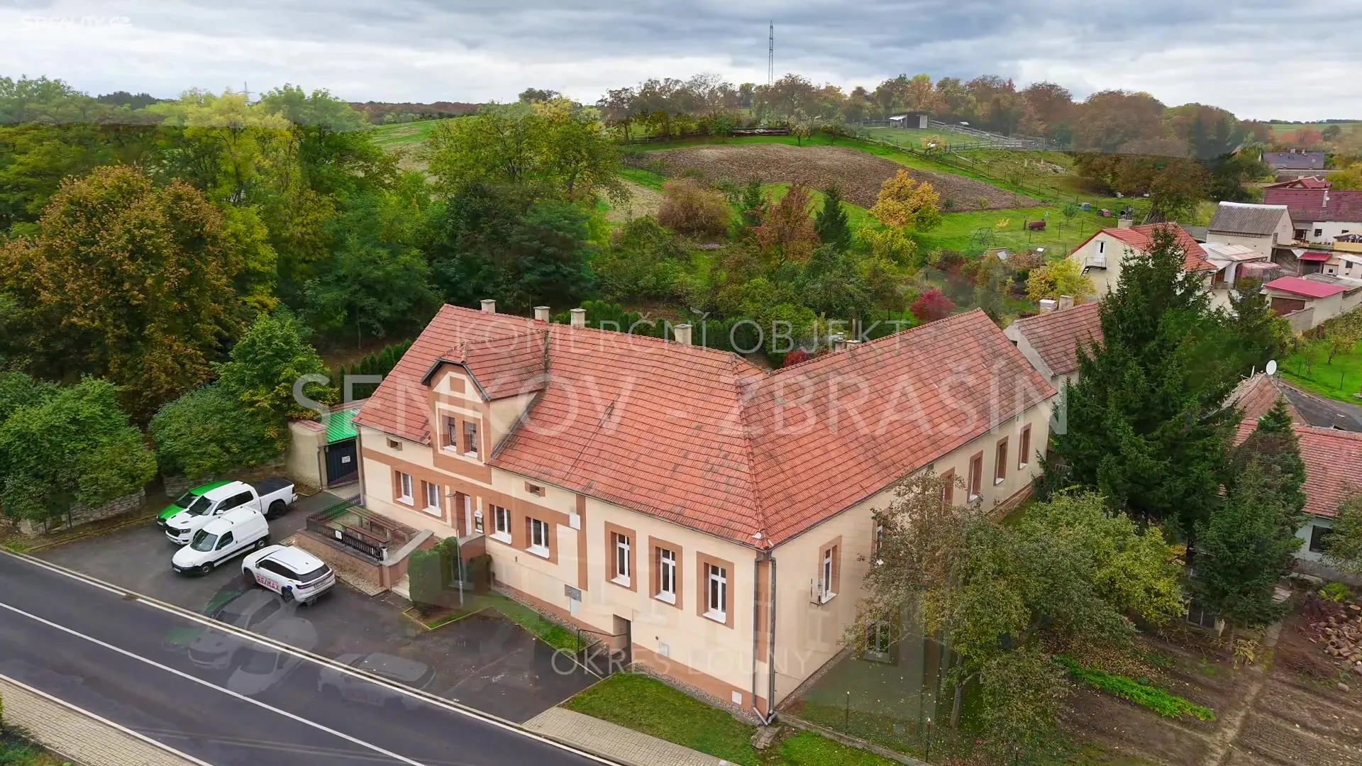 Prodej vícegeneračního domu 670 m², pozemek 1786 m², Zbrašín - Senkov ...