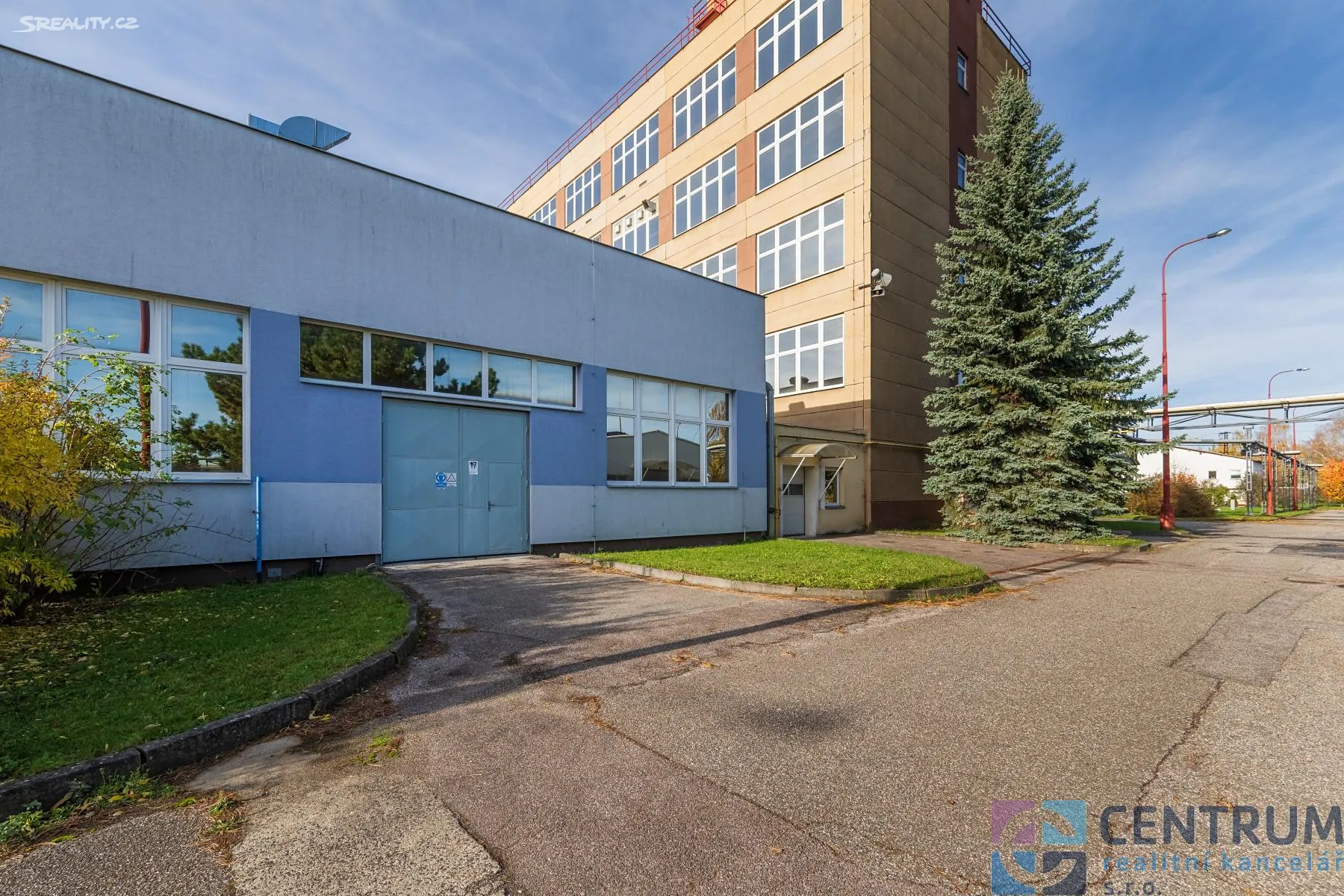 Pronájem výrobní haly, prostoru 871 m², Přepeřská, Turnov • Sreality.cz