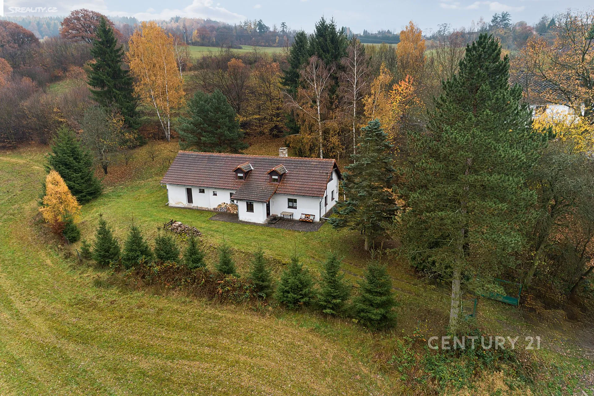 Prodej chalupy 198 m², pozemek 2388 m², Jince - Běřín • Sreality.cz