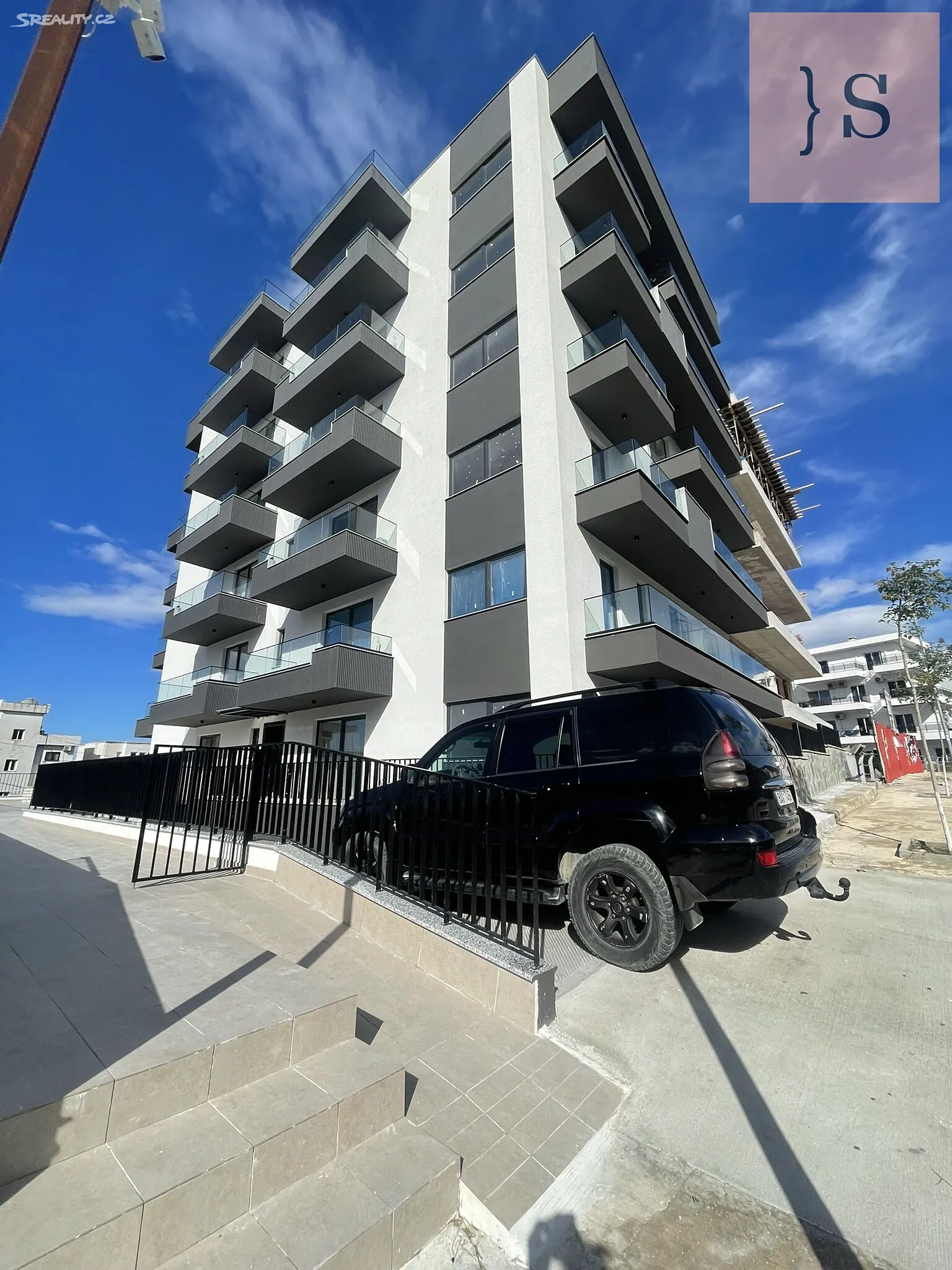 Prodej bytu 2+kk 68 m², Rruga Butrinti, Saranda, Albánie • Sreality.cz