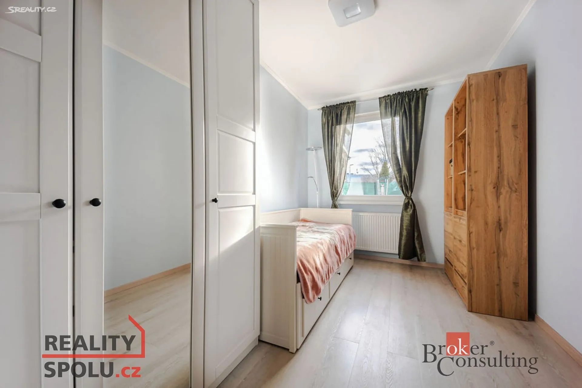 Prodej bytu 4+1 83 m², U Valu, Nupaky • Sreality.cz