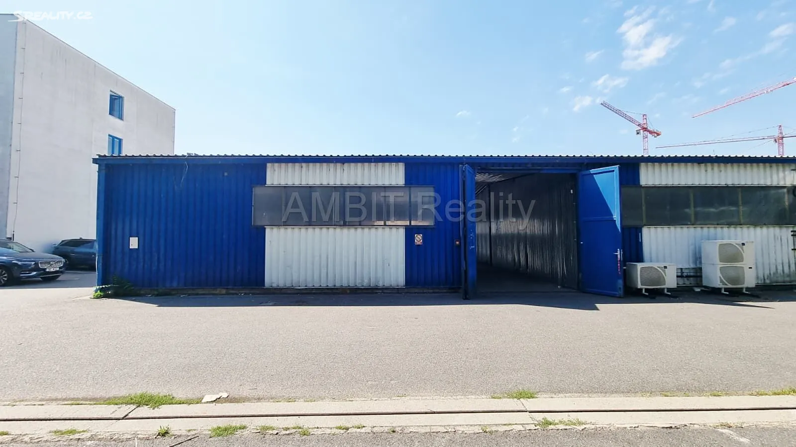Pronájem výrobní haly, prostoru 250 m², Poděbradská, Praha • Sreality.cz