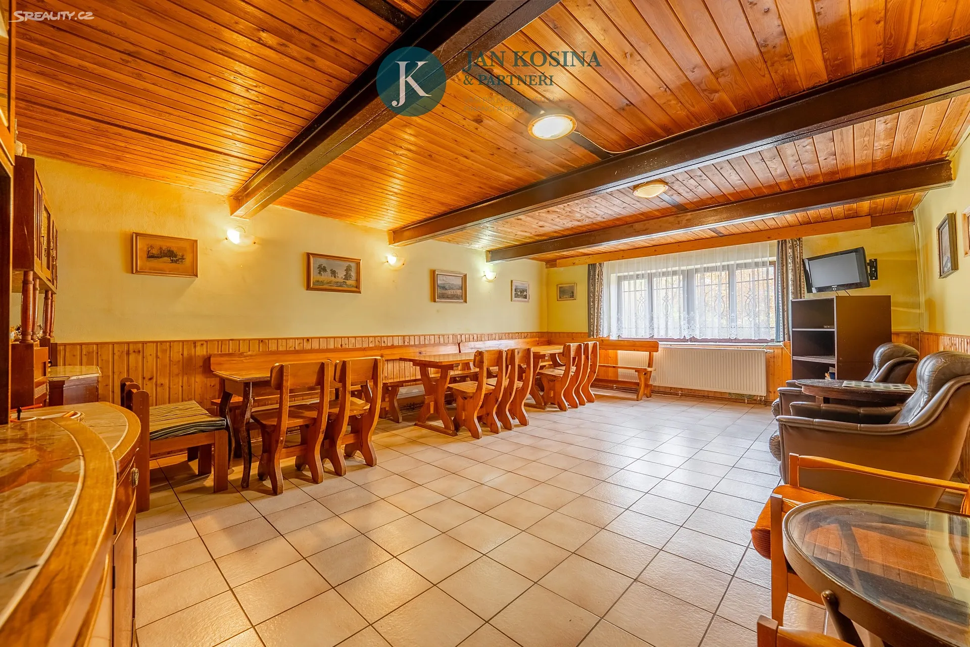 Prodej rodinného domu 260 m², pozemek 1358 m², Pod Světlou horou ...