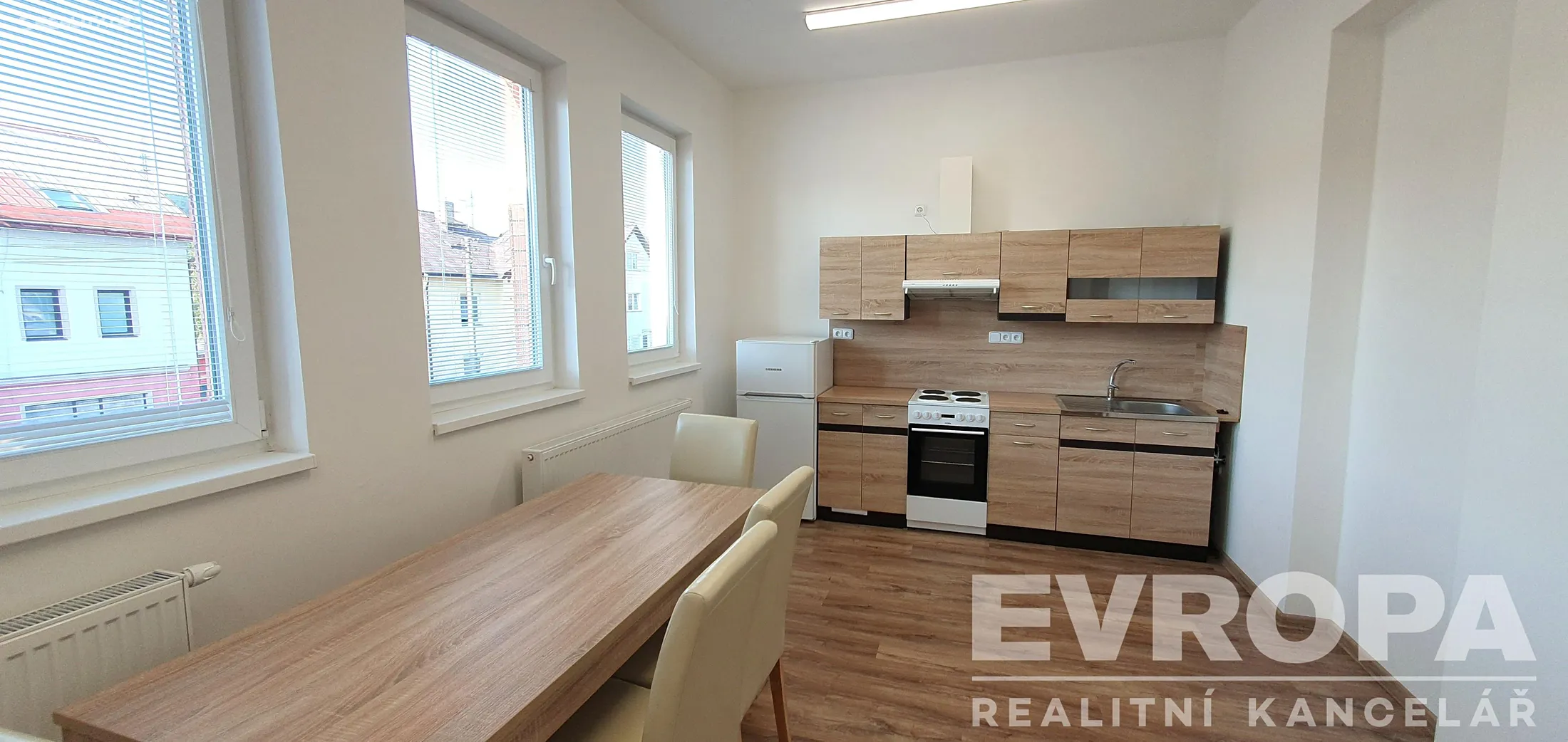 Pronájem kanceláře 50 m², Lánovská, Vrchlabí • Sreality.cz