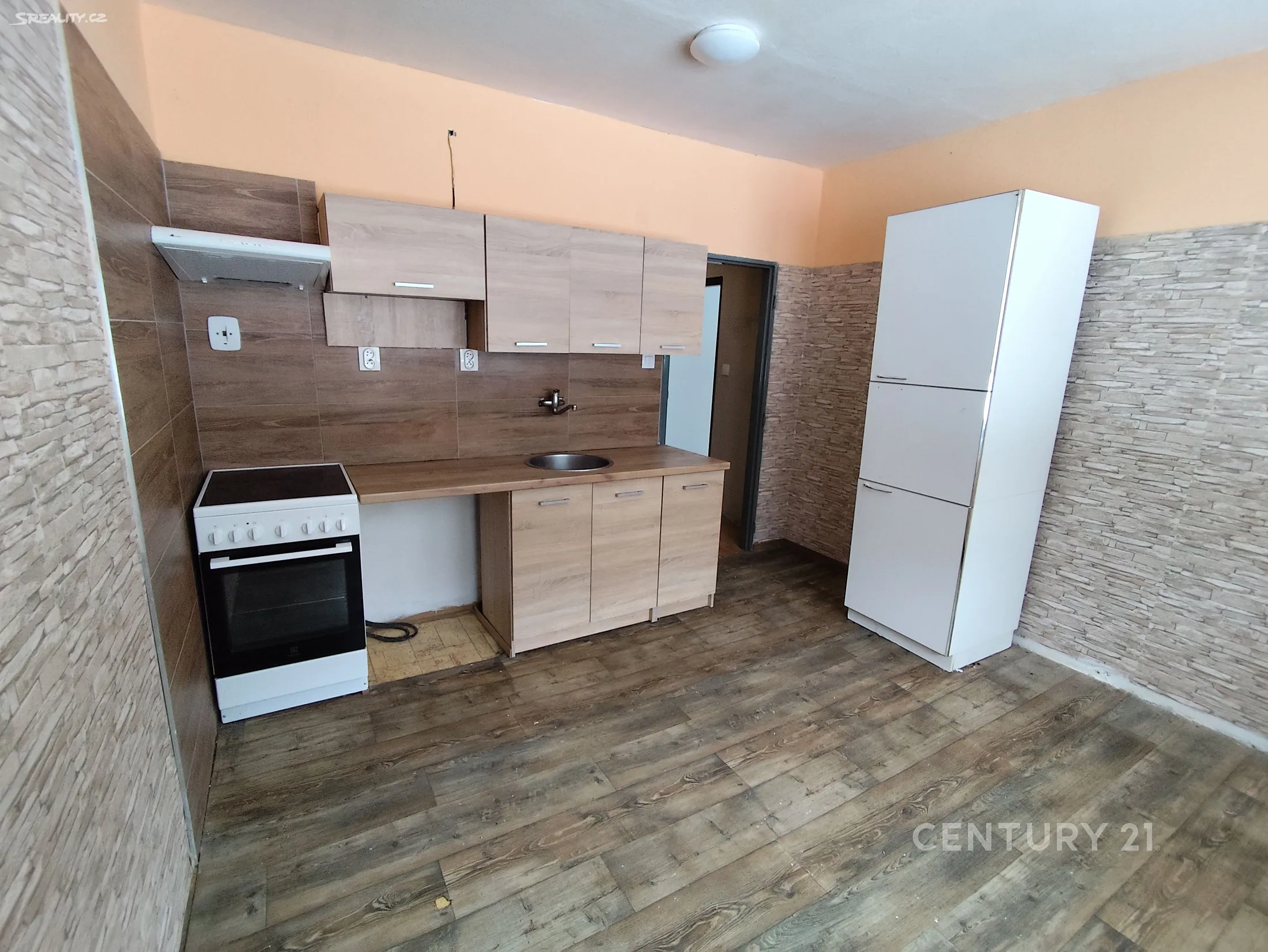 Pronájem bytu 3+1 94 m², Jindřichův Hradec - Otín • Sreality.cz